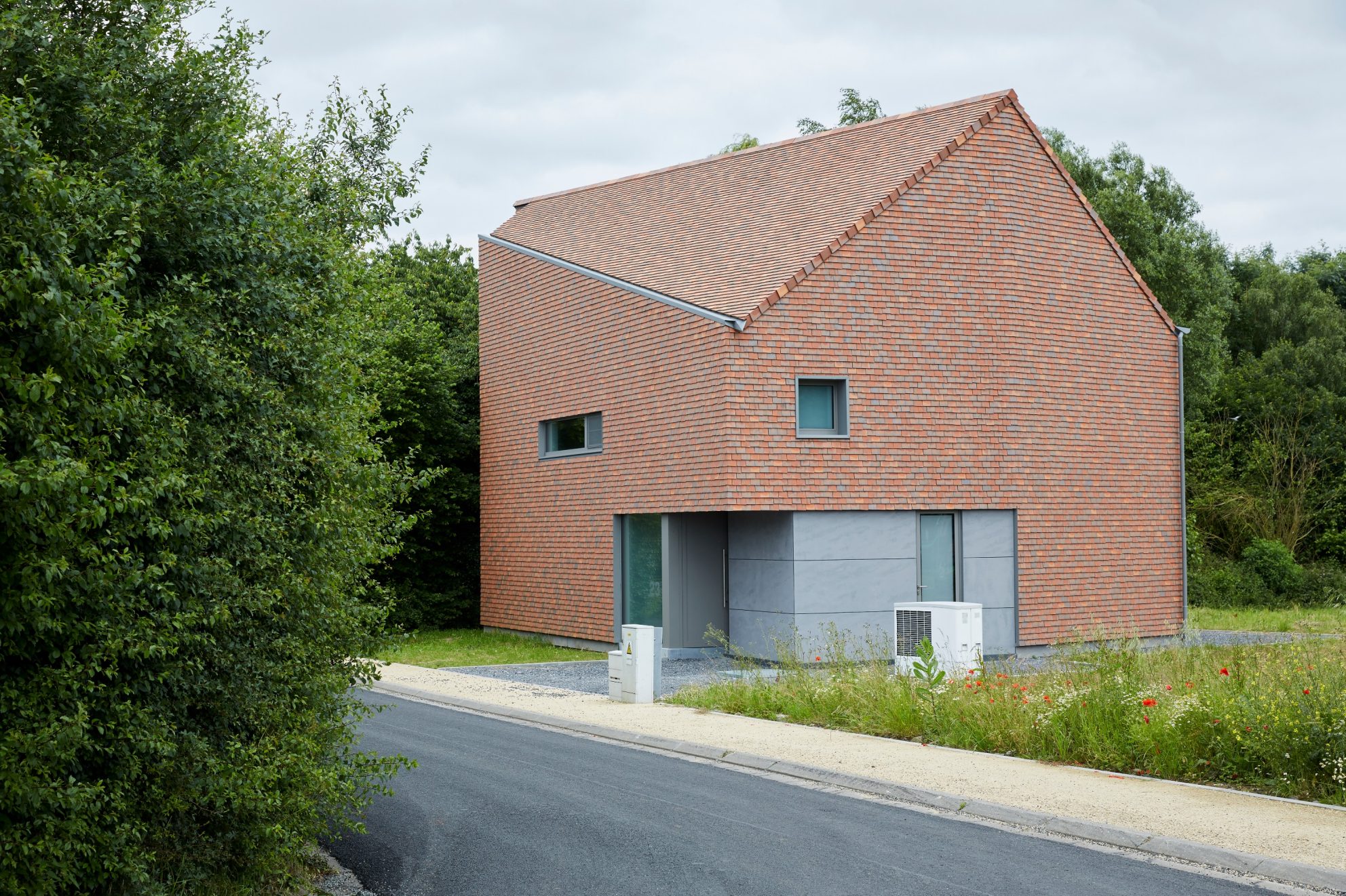 Eigenzinnige monoliet in Temploux