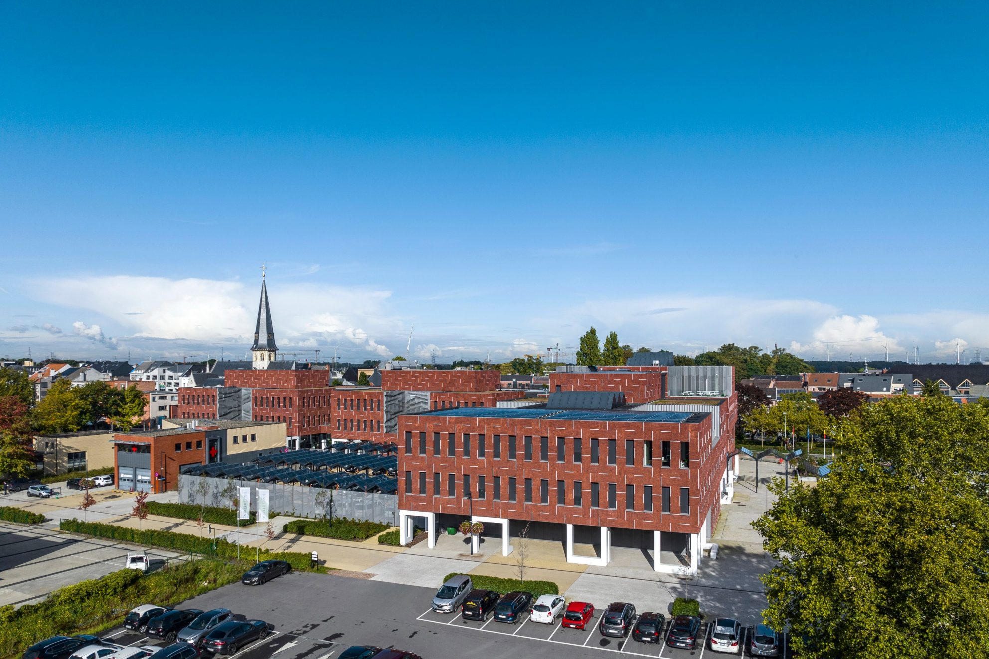 Multifunctioneel dienstengebouw in Beveren