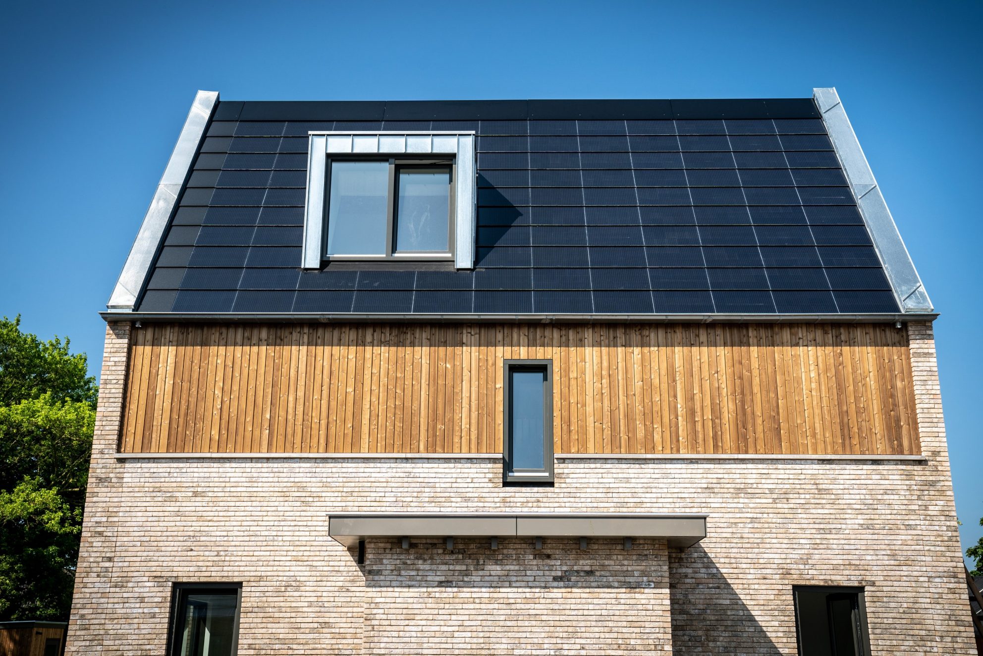 Realisaties met Wevolt dakgeïntegreerde zonnepanelen