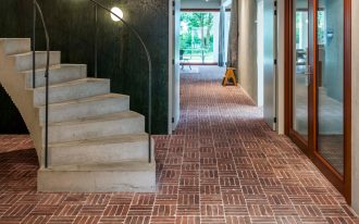 Pavés en terre cuite à l'intérieur à Lier