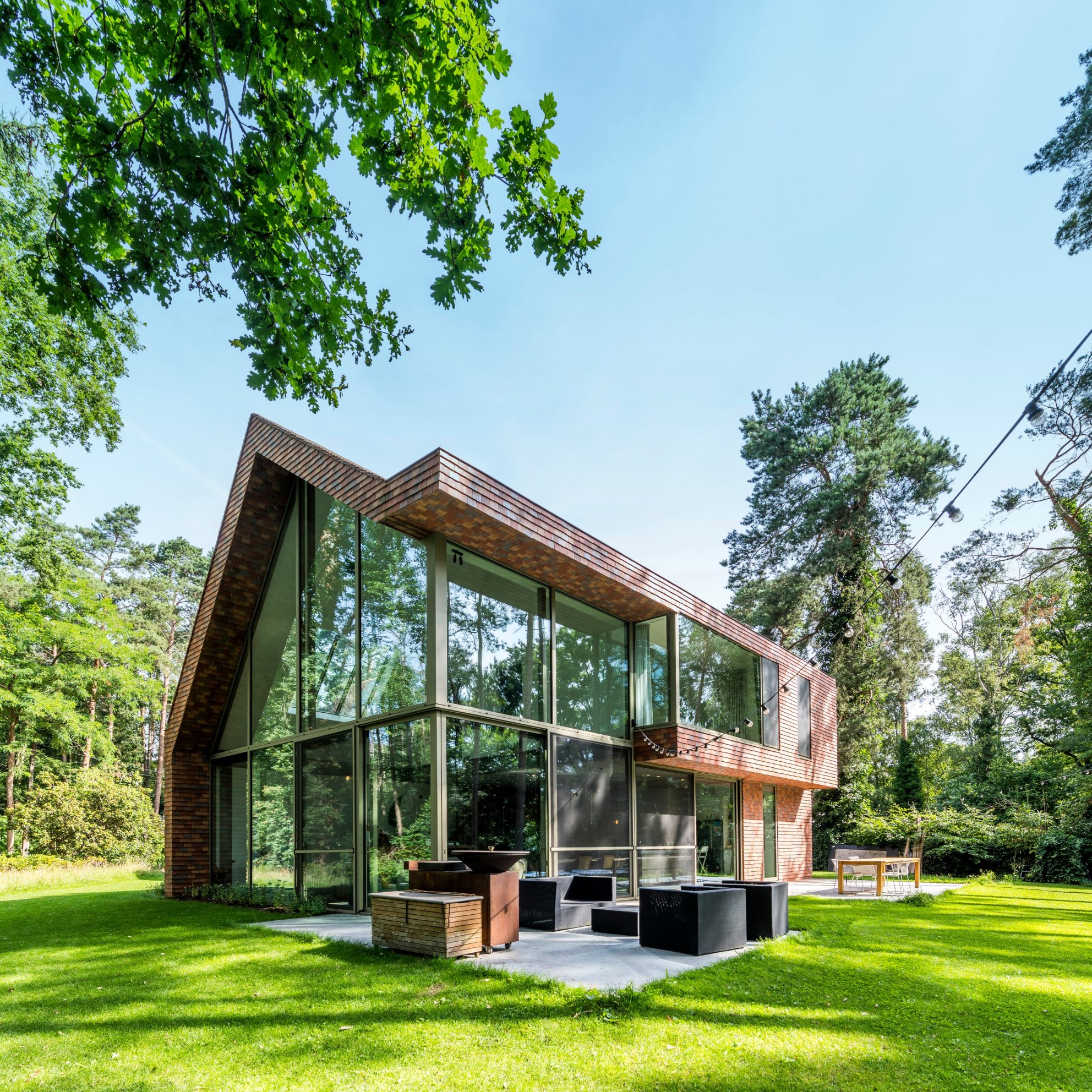 Rénovation d'une villa dans une zone boisée