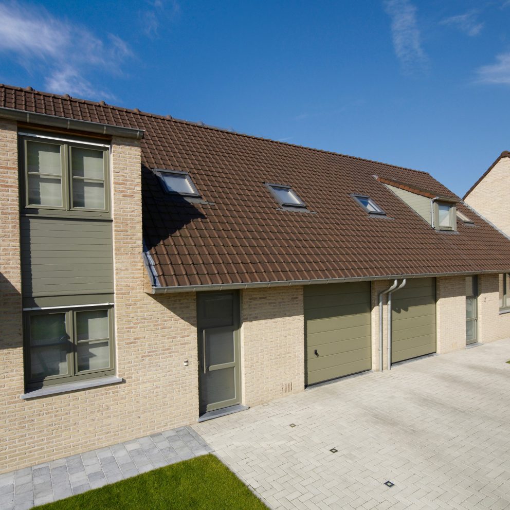 Koperkleurige Koramic zacht golvende dakpan - Stormpan 44 keramische ...